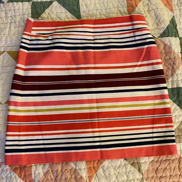 LOFT | Skirts | Lift Petite Mini Skirt 6p | Poshmark